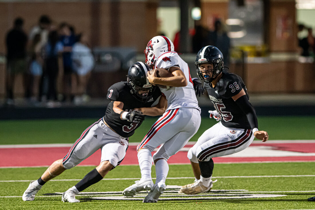 LHS overcomes injuries, tops SM North 37-22 on homecoming night | News ...